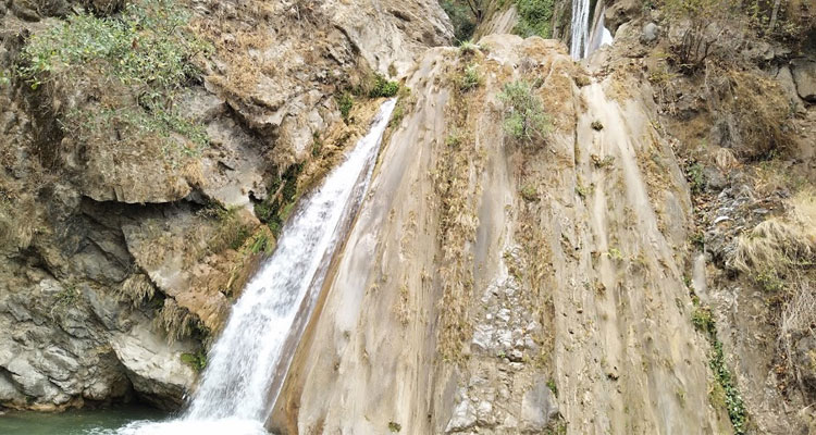 Neer Garh / Neer Gaddu Waterfalls Rishikesh (Timings, Entry Fee, Images ...