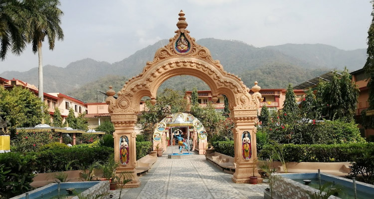 Parmarth Niketan Ashram Rishikesh (Entry Fee, Timings, History, Images ...