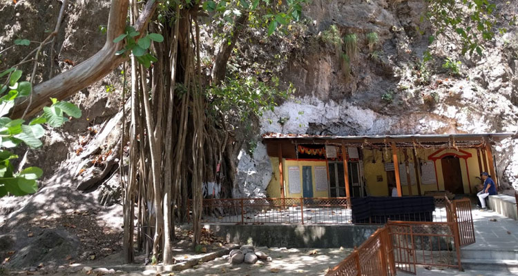 Vashishta Gufa / Vashishta Cave Rishikesh (Timings, Entry Fee, History ...